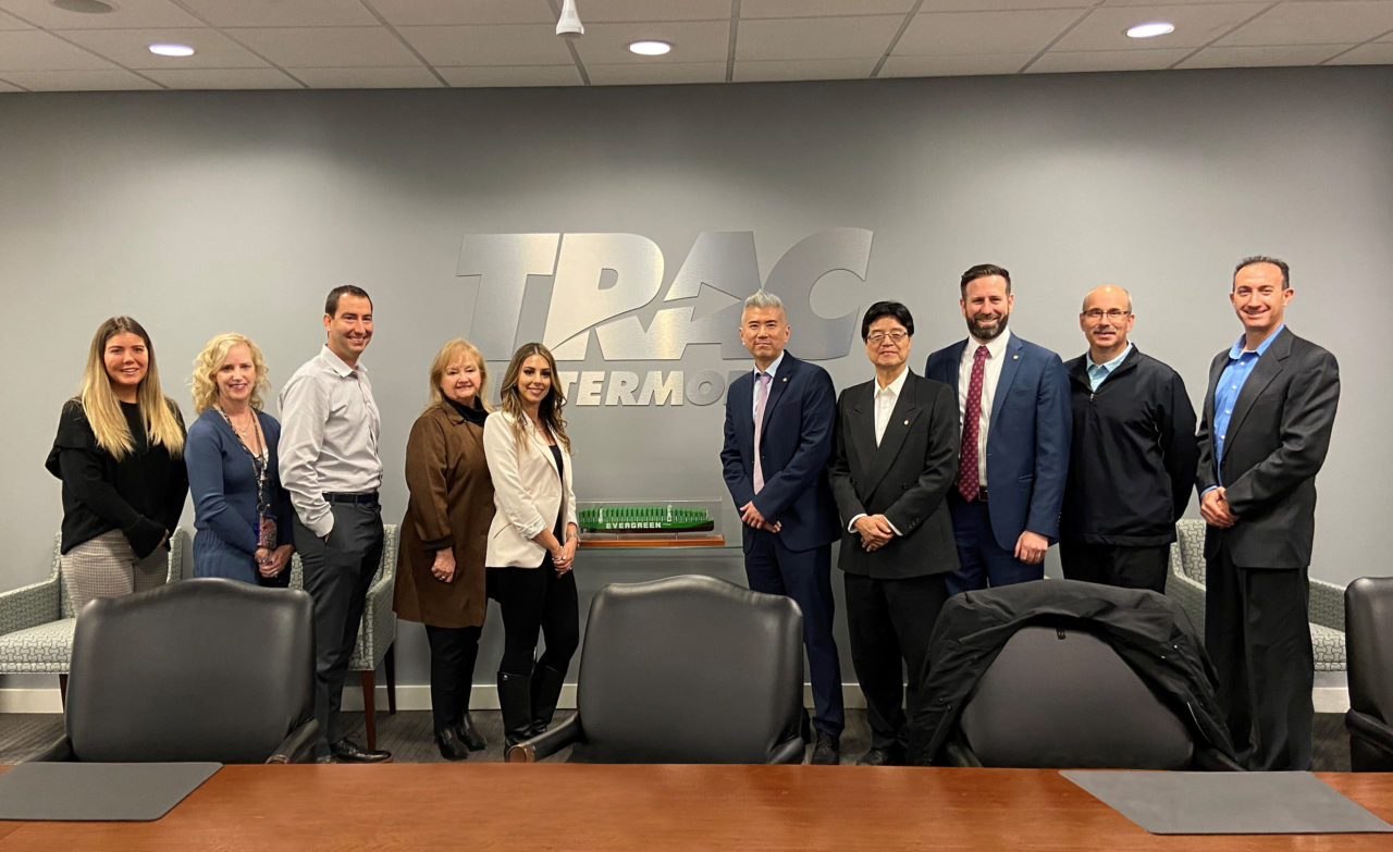 TRAC Intermodal Receives a Model Vessel From Evergreen Shipping Agency ...